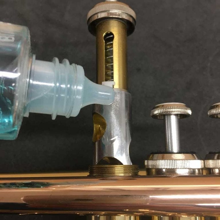 Trumpet & Cornet Valves - How To Oil - Musical Instrument Hire Co